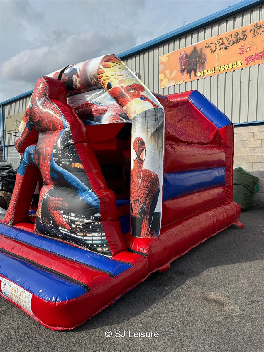 Spider-Man Bouncy Castle - Bouncy Castle Hire | Inflatable & Fun ...